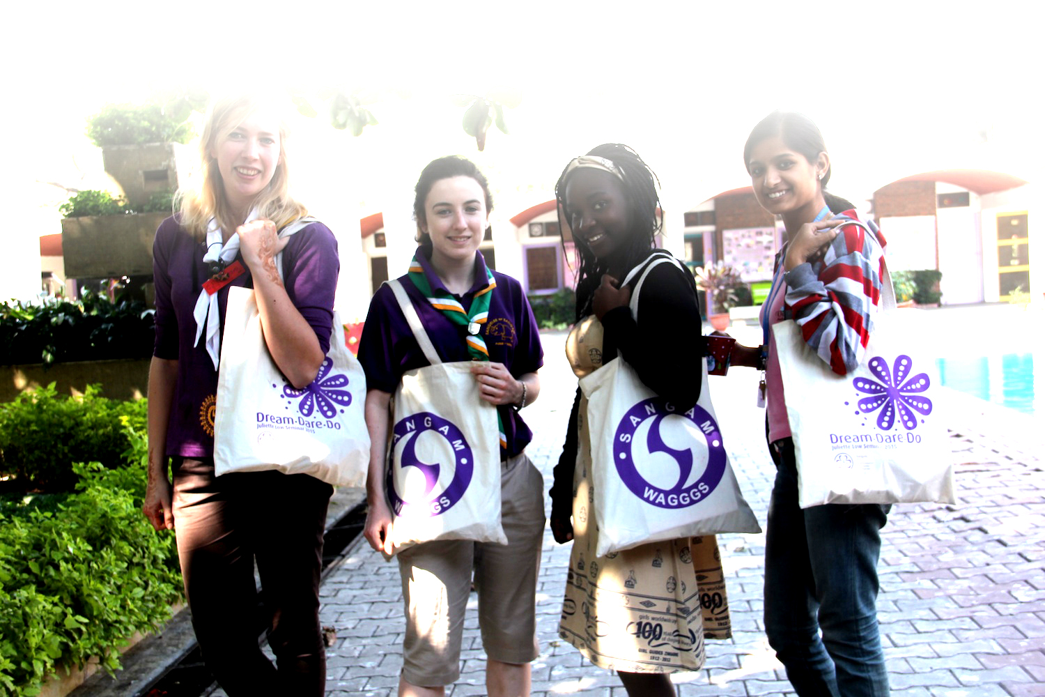 Supplying cloth bags to the world